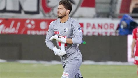 Luzern Goalie Vaso Vasic Verlängert Den Vertrag 4 4