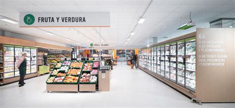 Culdesac Designs Coherent Interiors For Consum Supermarket In Benicàssim