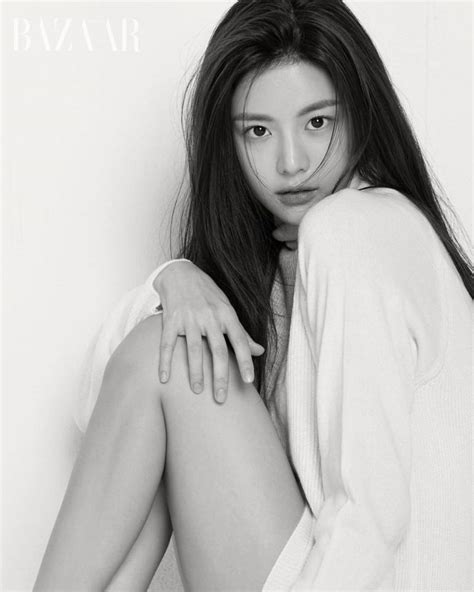 5 điều Thú Vị Về Go Youn Jung Bạn Có Thể Chưa Biết Harpers Bazaar
