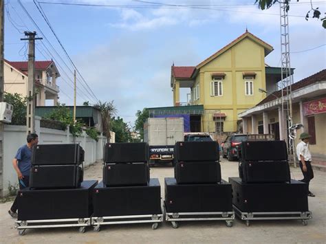 Professional Line Array Speaker Top Pro Audio Equipment 12 Inch China