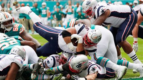 Twitter Reacts To Patriots Stunning Loss To Dolphins