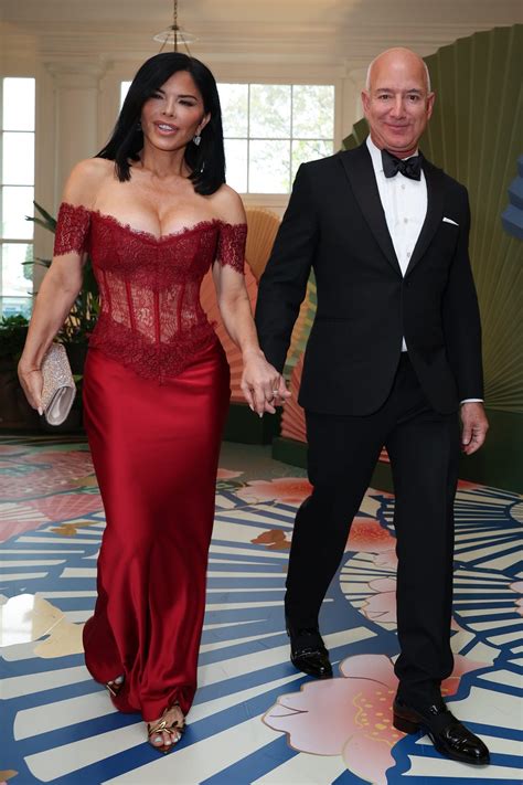 Lauren Sanchez Photos See The Media Personalitys Best Style Moments