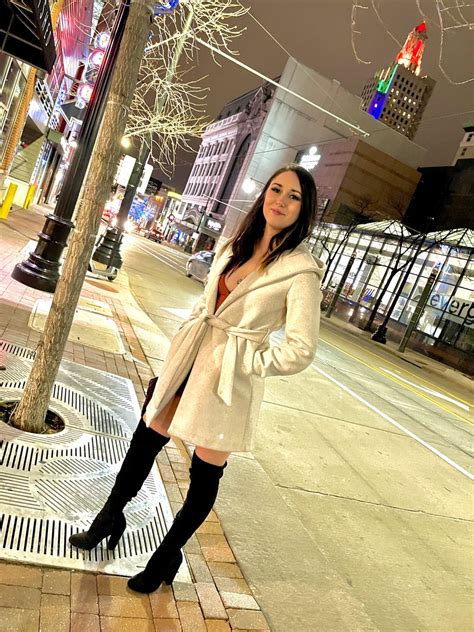 Johnny Araña On Twitter Her Boots Were Made For Walkin So Thats