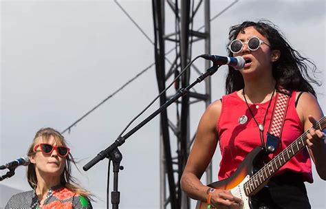 La Luz Tickets La Luz Tour Dates And Concert Tickets Viagogo