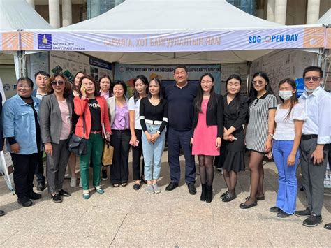 “ТОГТВОРТОЙ ХӨГЖЛИЙН ЗОРИЛГО” НЭЭЛТТЭЙ ӨДӨРЛӨГТ ГАЗРЫН ЦАХИМ ҮЙЛЧИЛГЭЭГ ТАНИЛЦУУЛЖ БАЙНА