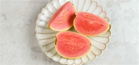 9 Manfaat Jambu Biji Untuk Ibu Hamil Kurangi Morning Sickness Blog Rey