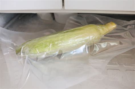 [sweet Corn] Saving Summer Vegetables By Vacuum Packing And Freezing