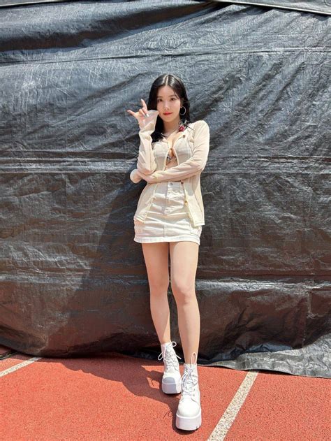 오늘자 권은비 워터밤 4k 60p 직캠 영상 인스티즈 Instiz 이슈 카테고리