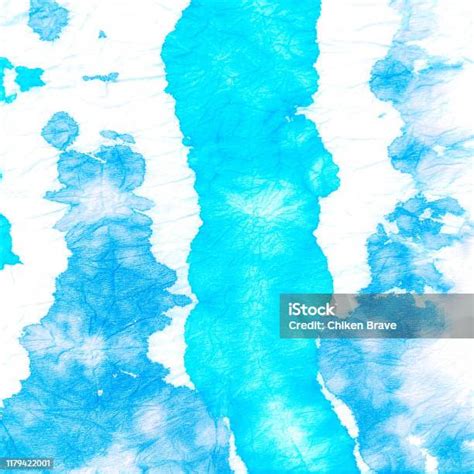 청록색 수채화 그림 넥타이 염료 그림 더러운 예술입니다 더러운 텍스처 아트워크를 제작합니다 청록색 창조적 인 드리블 타일입니다 현대 수채화 인쇄 청록색 예술 염료 배너입니다