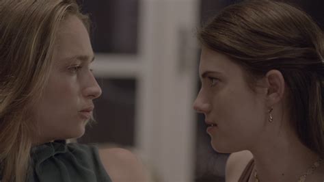 Marnie And Jessa Kissed On Girls And Never Spoke Of It Again