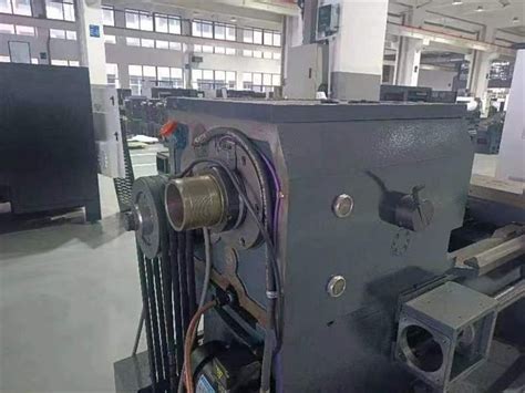 중국 롤링 가이드 공장 및 제조업체가 있는 Cnc 수평 선반 Hongchuang