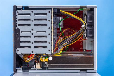 Broadcom Tri Mode 8x 2 5in Box Internal Overview ServeTheHome