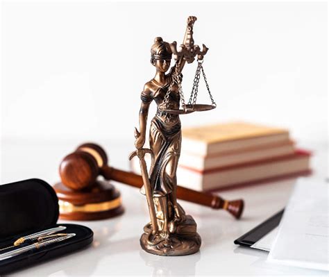 Търговско и корпоративно право Варна