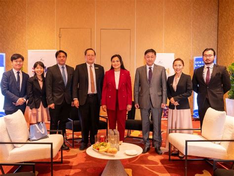 Ирэх оноос Монгол Улс Сингапур Улс хооронд шууд нислэг үйлдэнэ E Mn