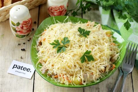 Салат "Белые ночи" с картофелем, курицей и грибами - рецепт с ...