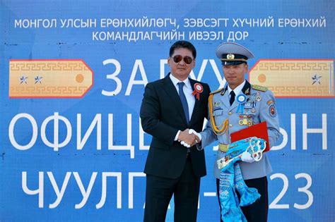 У Хүрэлсүх Залуу офицеруудыг хөгжүүлж нийгмийн хамгааллыг нь нэгдсэн бодлогоор шийдвэрлэх