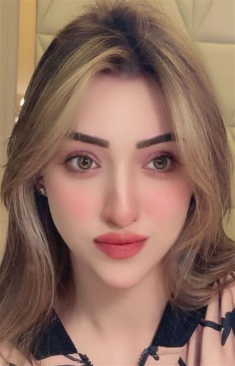Afshaa Khan Milf Khubsurat Busty Maal R Afshaa Khan
