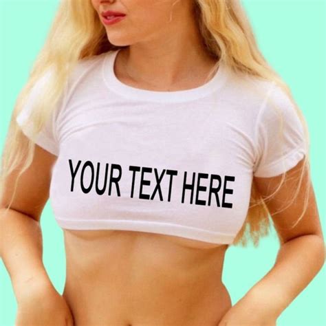 T Shirt Underboob