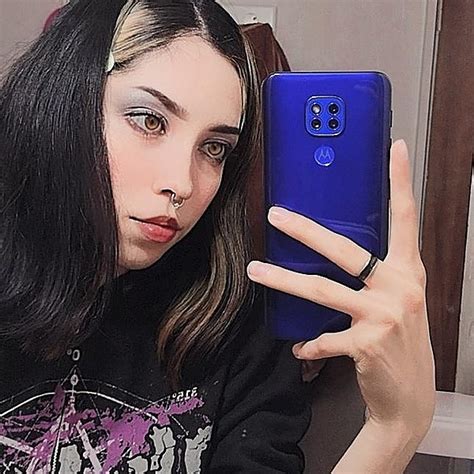 Michhell Instagram Facebook Tiktok Twitch Linktree