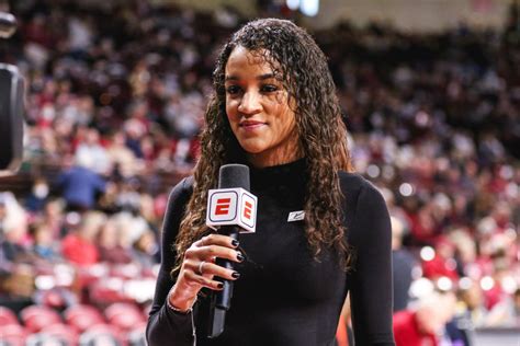Espn Commentator Anchor And Executive Bios Espn Press Room U S