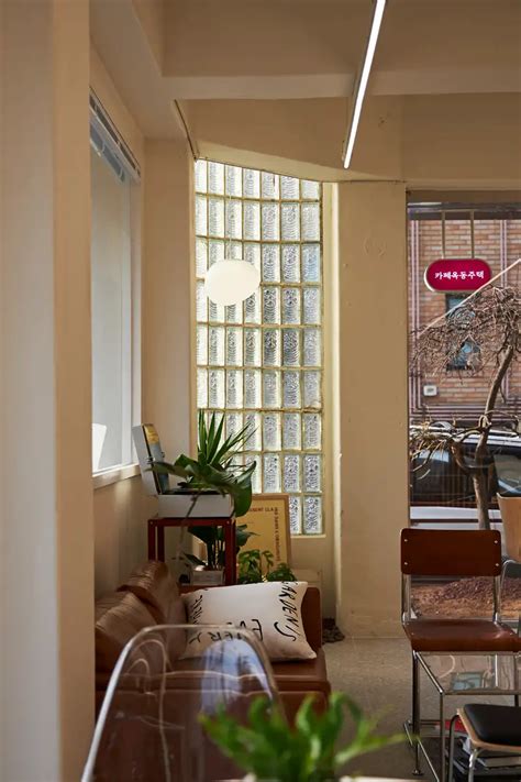 화이트and우드톤 깔끔한 28평 일산 카페인테리어 고양 덕양구 화정동