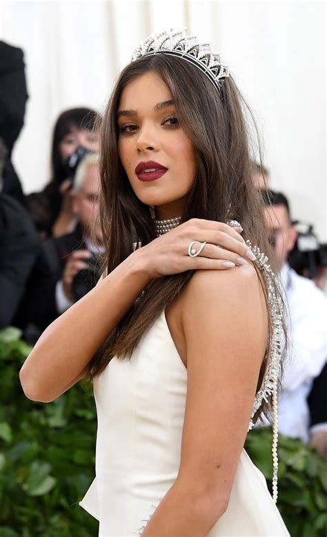 Hailee Steinfeld Rhaileesteinfeldhot