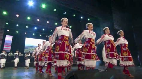 По гроздобер Ансамбъл Мездра Да останем богати Youtube