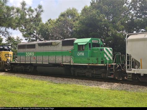 Citx Sd40 2 3069 Runs Third Behind Csx Sd40 2s 8076 And 8157