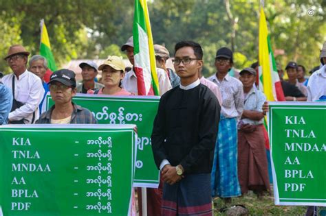 ပုသိမ်မြို့တွင် တပ်မတော်ထောက်ခံပွဲနှင့် အကြမ်းဖက် သောင်းကျန်းသူများအား ဆန့်ကျင်ရှုတ်ချပွဲ ကျင်းပ