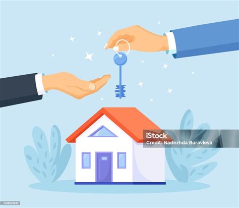 새 집을 구입 구매자에게 홈 키 체인을주는 부동산 에이전트 사람들은 부동산 부동산에 돈을 투자합니다 주택 대출 임대 모기지 거래 판매 판매자가 고객에게 홈 키를 제공합니다