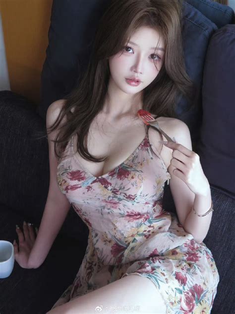 查看妹子图片 微博美女