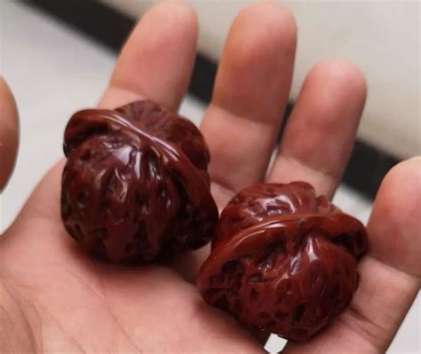 盘好的核桃图片 盘好的桃核手串图片 核桃盘玩50年效果图 大山谷图库