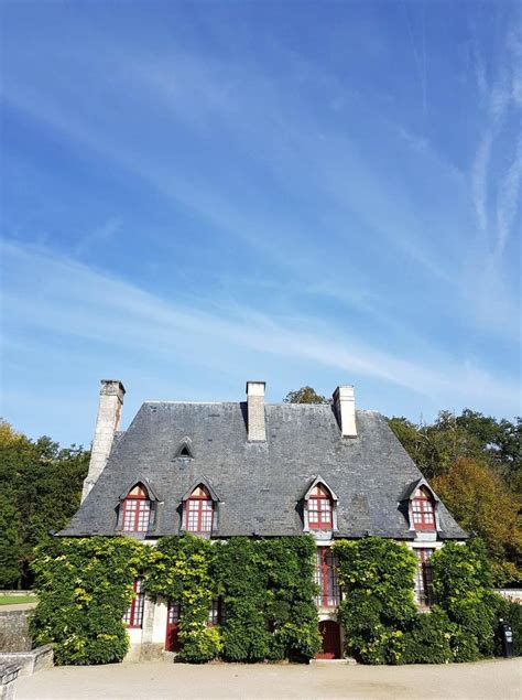 Linkedin 윤경변호사 페이지 [깨어 있는 삶을 향한 첫걸음은 마음의 속도를 늦추는 것이다 ]【윤경 변호사】