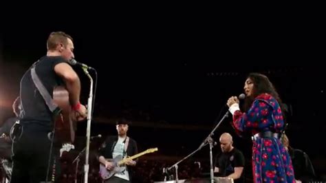 اجرای ترانه برای شروین حاجی پور با همخوانی گلشیفته فراهانی در کنسرت