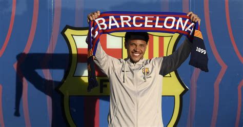 Barcelonas Plan For Vitor Roque Involves A “slow Start” And Learning