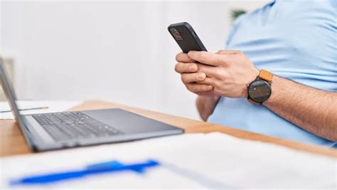 휴대폰 치워도 소용없다” 英 연구팀 디지털 중독으로 집중력 저하 현상 밝혀