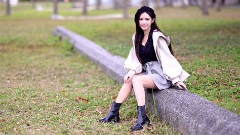 Картинки красива дівчина сексуальна дівчина дівчина позує красуня