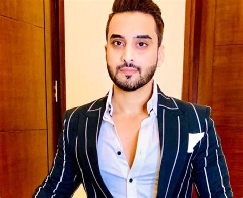 Who Are The Key Figures Behind Resourceful Automobile Ipo A Look At