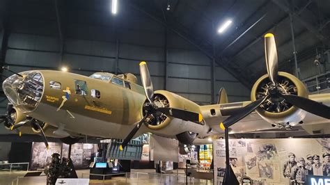 The War Memphis Belle Was A B 17f Flying Fortress Of The 324th Bomb