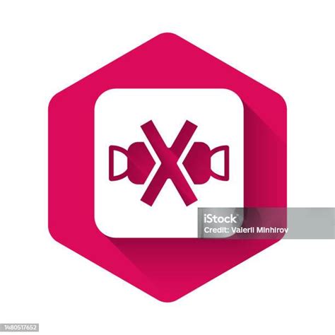 흰색 긴 그림자 배경으로 격리된 과자와 사탕 금지 아이콘이 없습니다 사탕 금지 기호가 없습니다 핑크 육각형 버튼 벡터 0명에