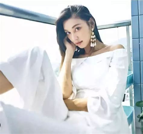 悦·资讯︳电影版《梅艳芳》她能演好吗？