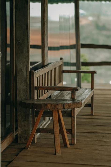 집 밖의 가구 갑판 건축 고요한 나무 닦지 않은 뒤뜰 따뜻한 음색 러스틱 목공 목수일 목재 목조 미니멀리스트 벤치 분위기 소박한 가구 수평