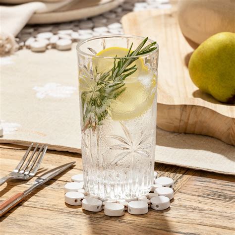 How Many Ounces In A Standard Shot Glass Storables