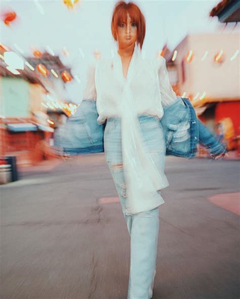 Haley Kalil Beautiful Pics Hot Celebs Home