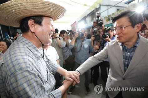 황교안 총리와 김무성 광주서 조우