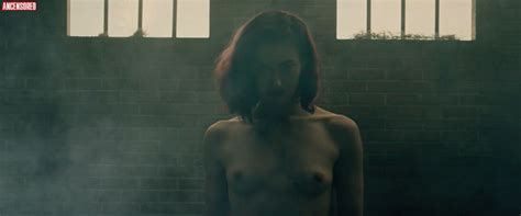 Tristan Risk Nude Pics Página 1
