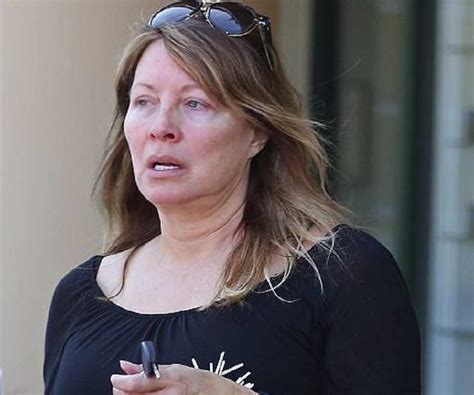 Linda Kozlowski 2024 A Glimpse Into The Life And Career Of The Iconic Actress