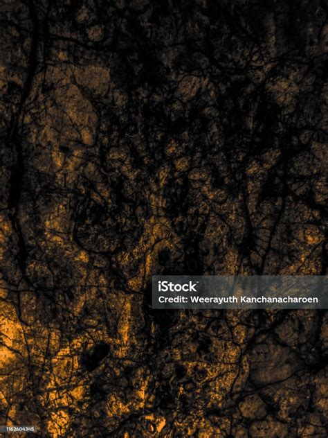 검은 어둠 배경과 벽지에 아름다운 추상적 인 색상 노란색 금 화강암과 타일 바닥을 닫습니다 0명에 대한 스톡 사진 및 기타 이미지 0명 갈색 건축 Istock