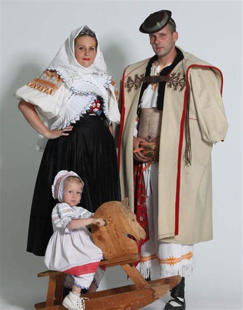 Výroba Krojov A Krojových Doplnkov Parta Sk