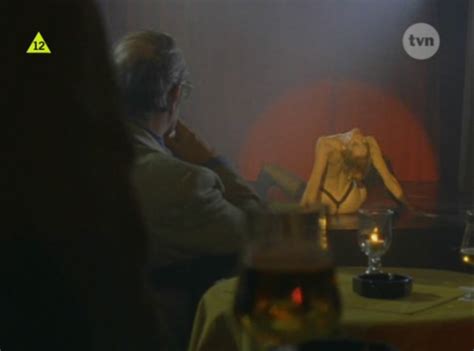 Naked Unknown in Alarm für Cobra Autobahnpolizei